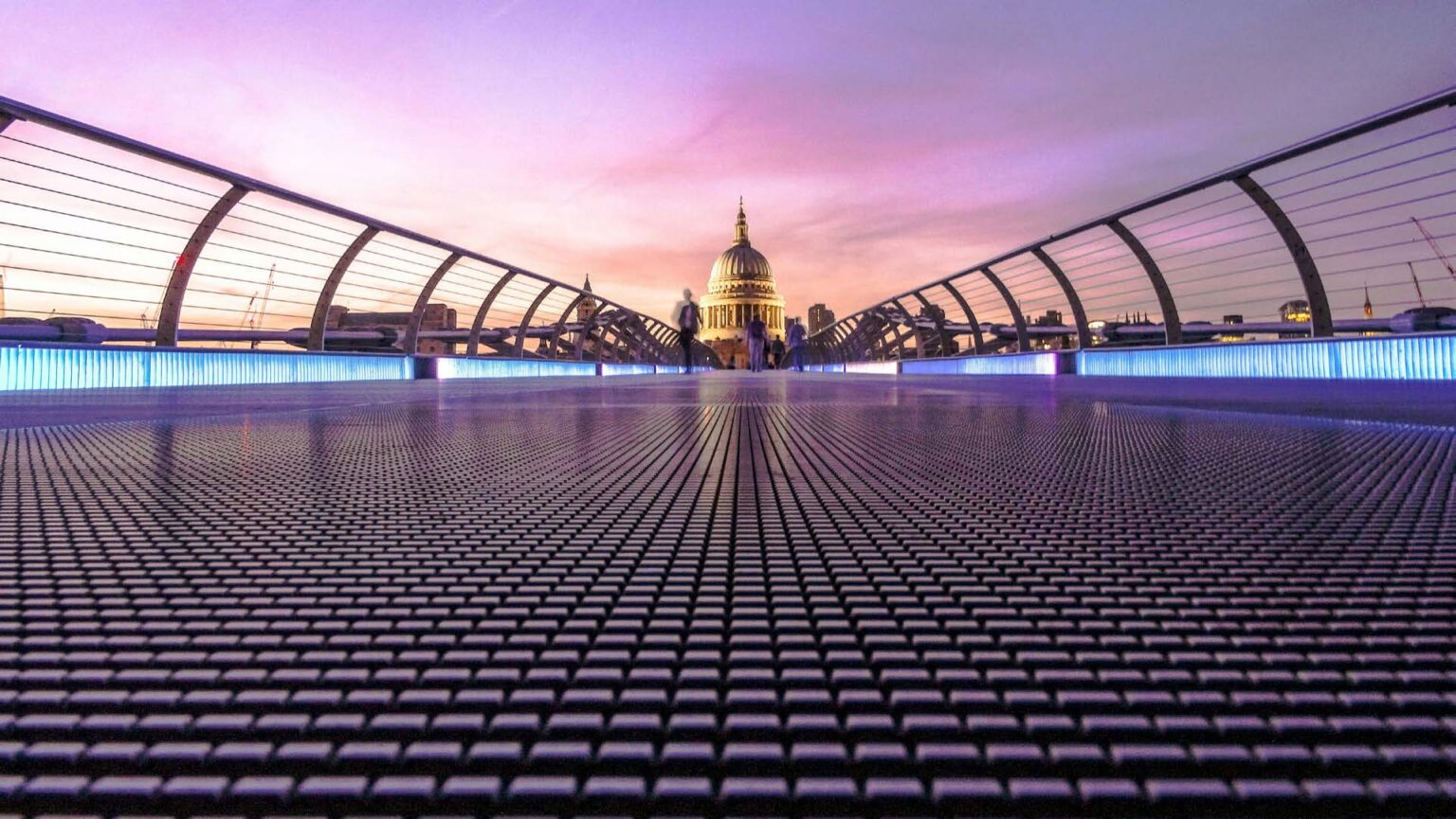 Practicus | Interim Managers, Executive Search and PMO services